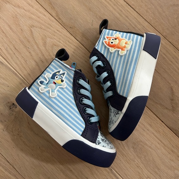 Bluey | Shoes | Bluey And White Hightop Sneakers With Cartoon Design ...
